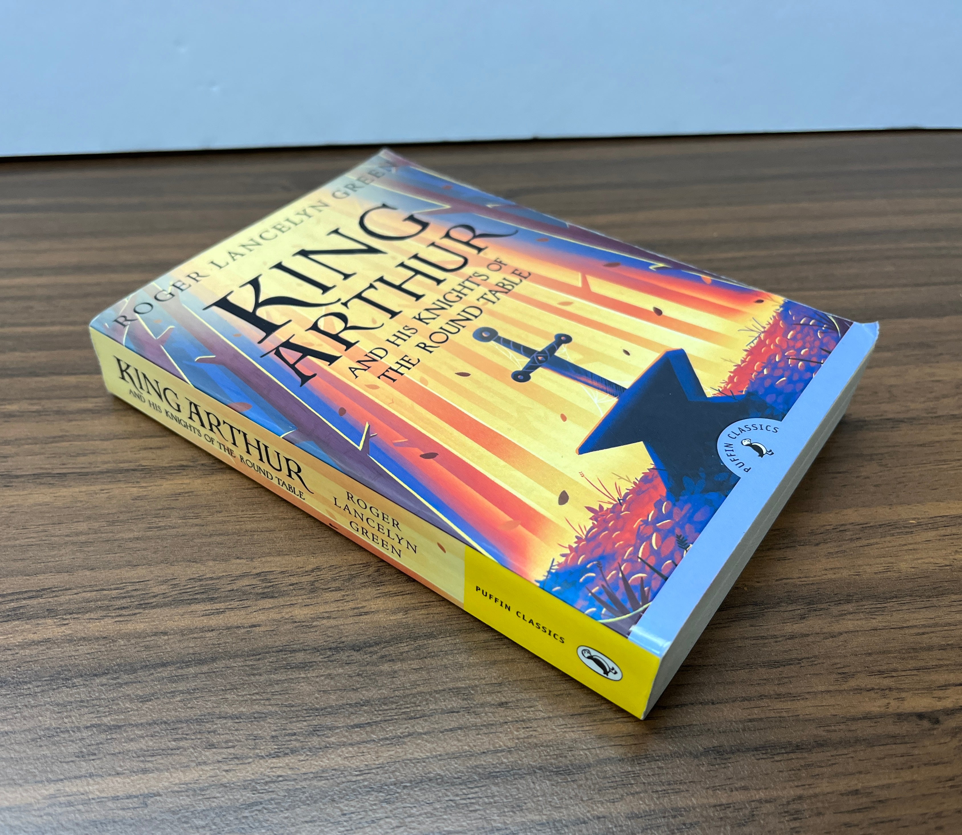 King Arthur and His Knights of the Round Table by Roger Lancelyn Green ...